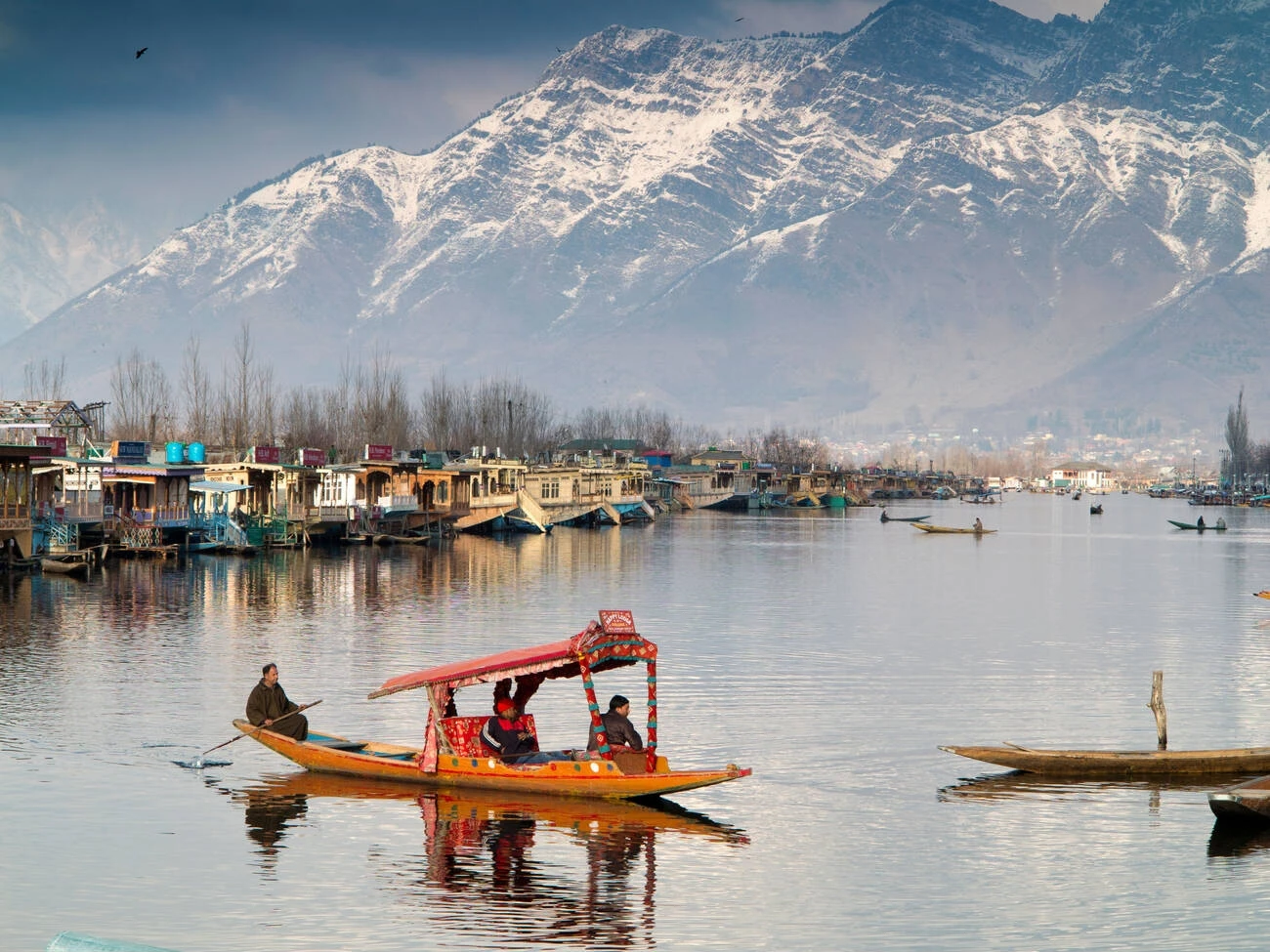 Kashmir Tour Packages | Explore the Paradise on Earth